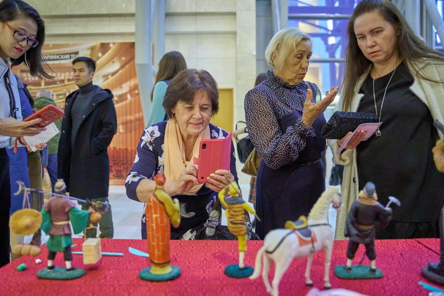 (وسائط متعددة) مقابلة: مبعوث صيني: توسيع تعاون البريكس يعزز الإسهام في ...